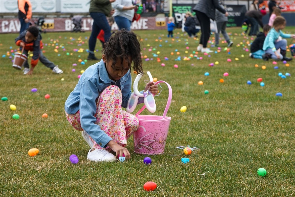 Annual Egg Hunt Returns to Mayors’ Riverfront Park on April 19 Kzoo Parks